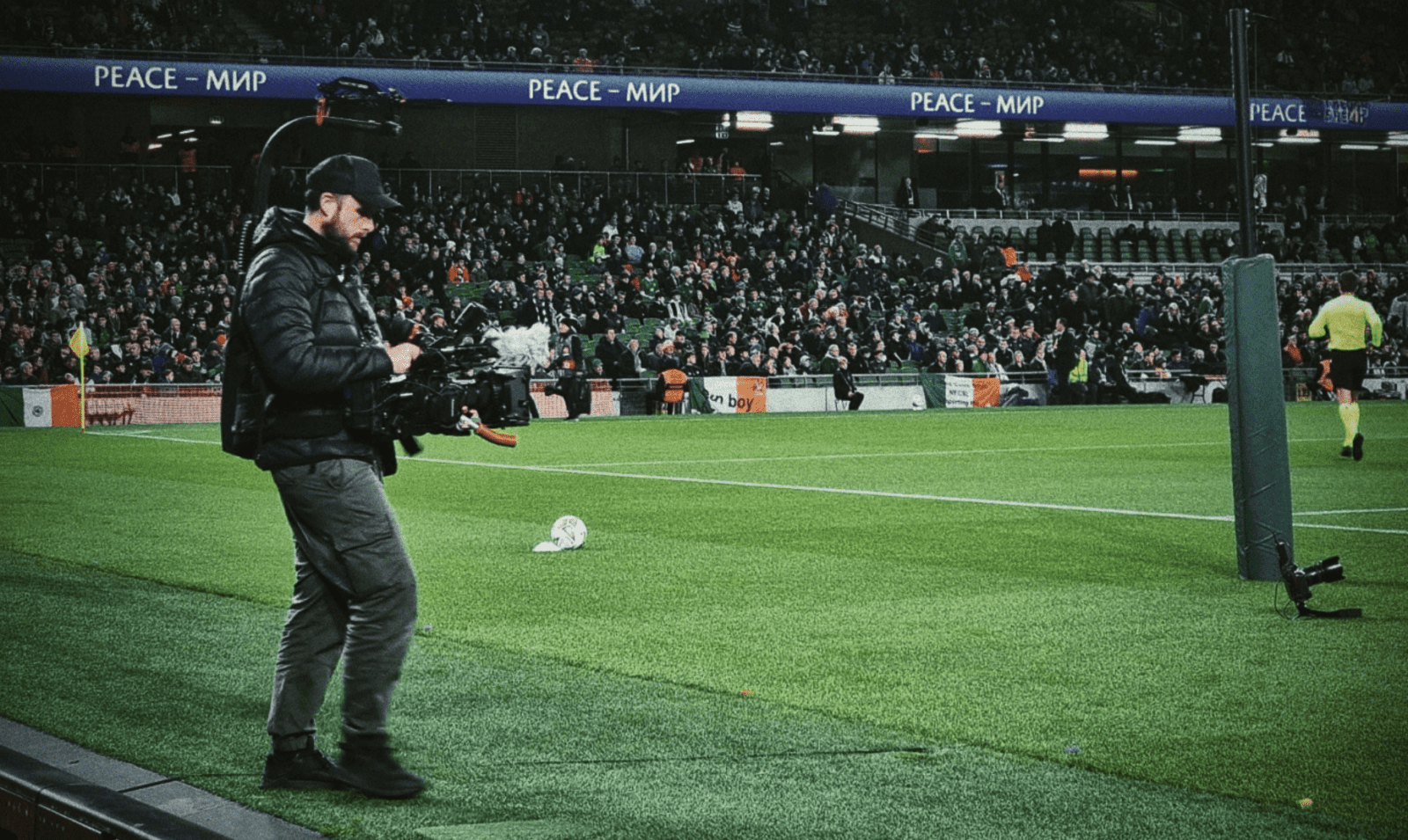 About Me - Simon Crowe